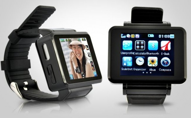 Quad Band Touchscreen Cellphone Watch with Bluetooth