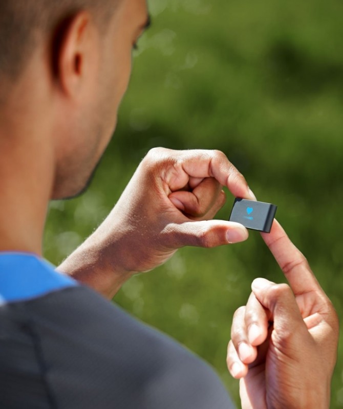 Withings Pulse Wireless Activity Tracker Sleep and Heart Rate Monitoring