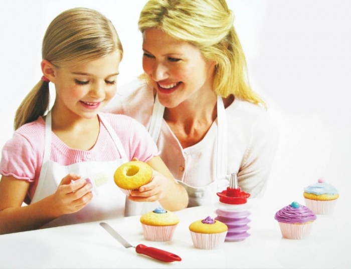 Cupcake Corer and Decorating Set
