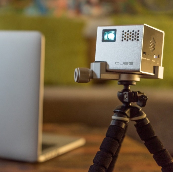 Pico DLP High-Res Mobile Projector