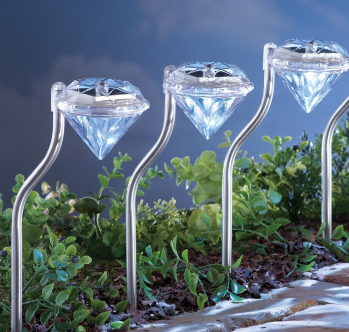 Solar Diamond Pathway Garden Stakes