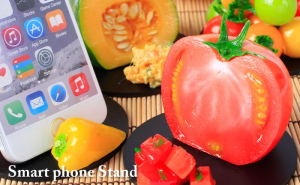 Realistic Food Sample Stand for Smartphone