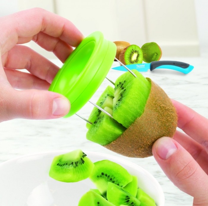 Tovolo 2-In-1 Kiwi Tool